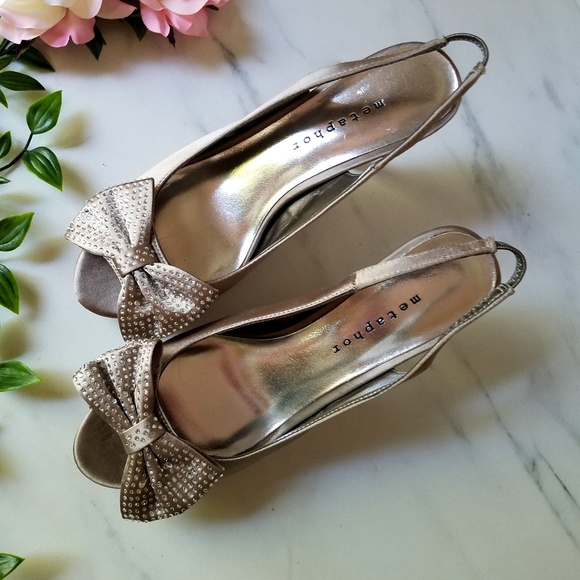 Metaphor | Shoes | Sale 3 For 2 Metaphor Bow Embellished Heels | Poshmark